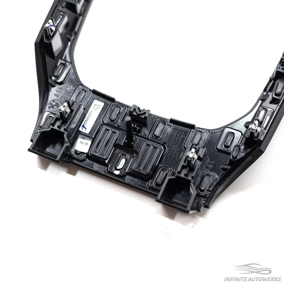 IAW Carbon - BMW LCI II 2025+ G20 G22 G26 G42 G80 G82 G87 Gloss Carbon ...